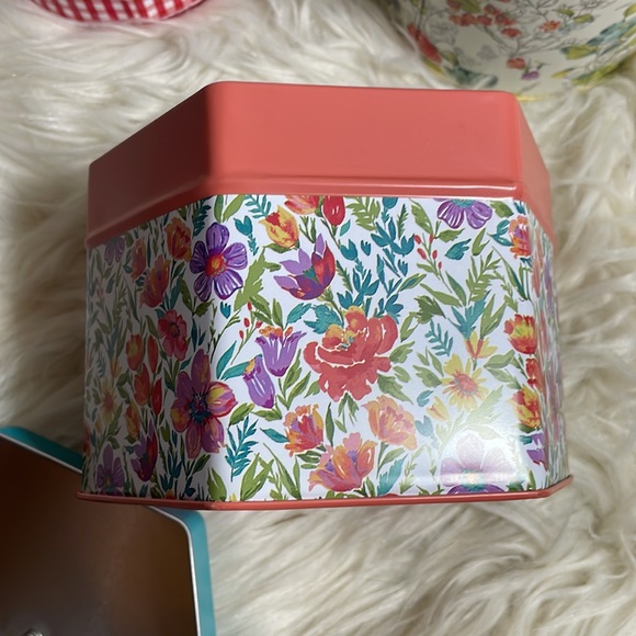 The Pioneer Woman | Kitchen | The Pioneer Woman Tin Bundle | Poshmark